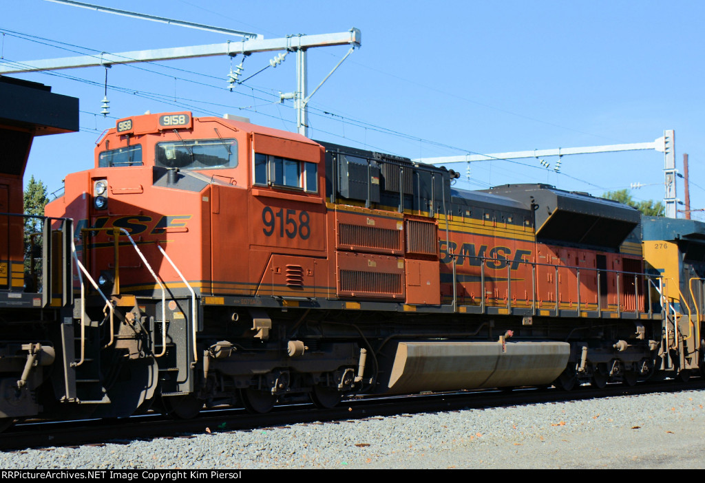 BNSF 9158